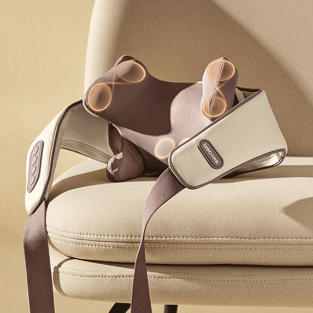 breo Neck and back massage - a massager for the neck and back – الابداع
